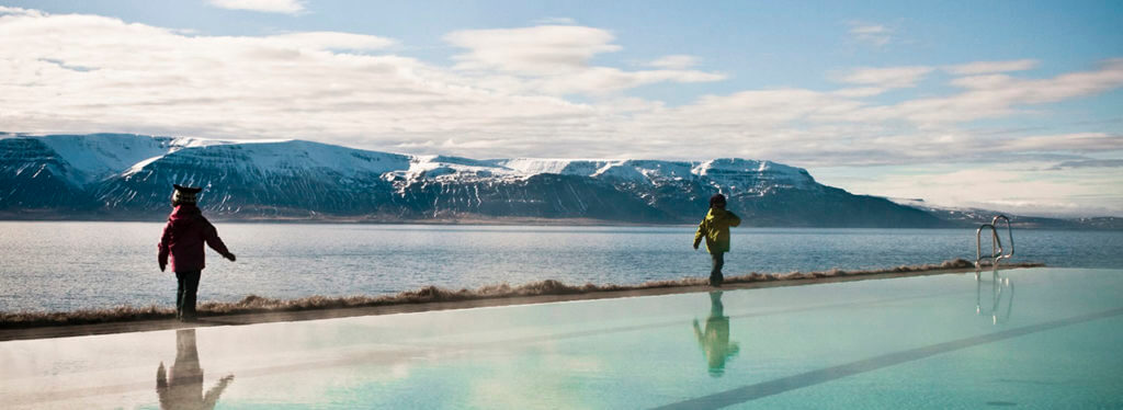 Hofsós Swimming Pool ati More Sports. More Architecture.
