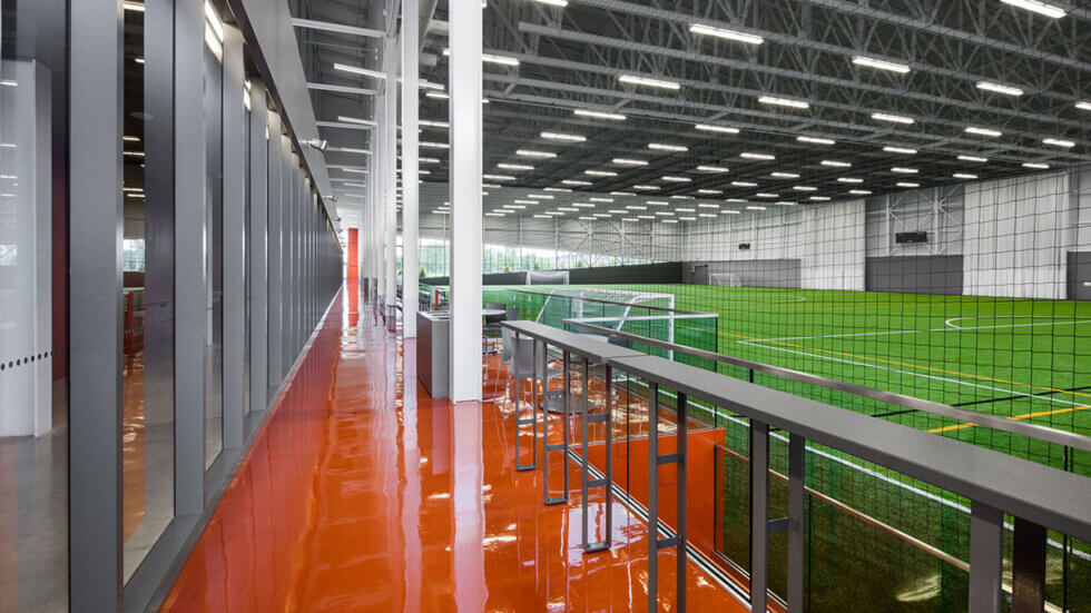 Complexe sportif Saint-Laurent - More Sports. More Architecture.