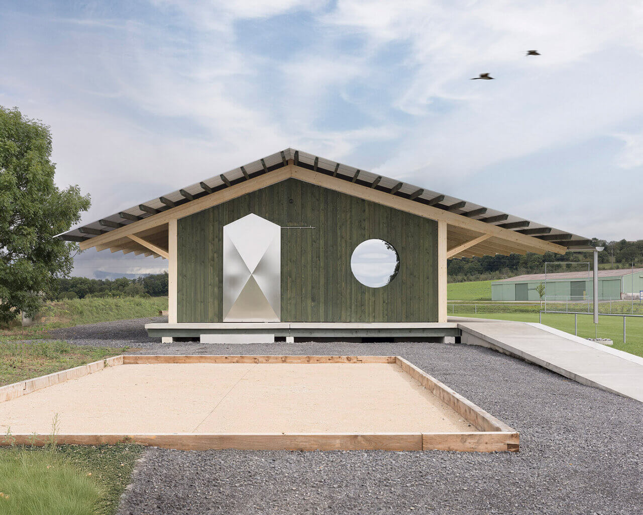 Changing room building Daillens - More Sports. More Architecture.